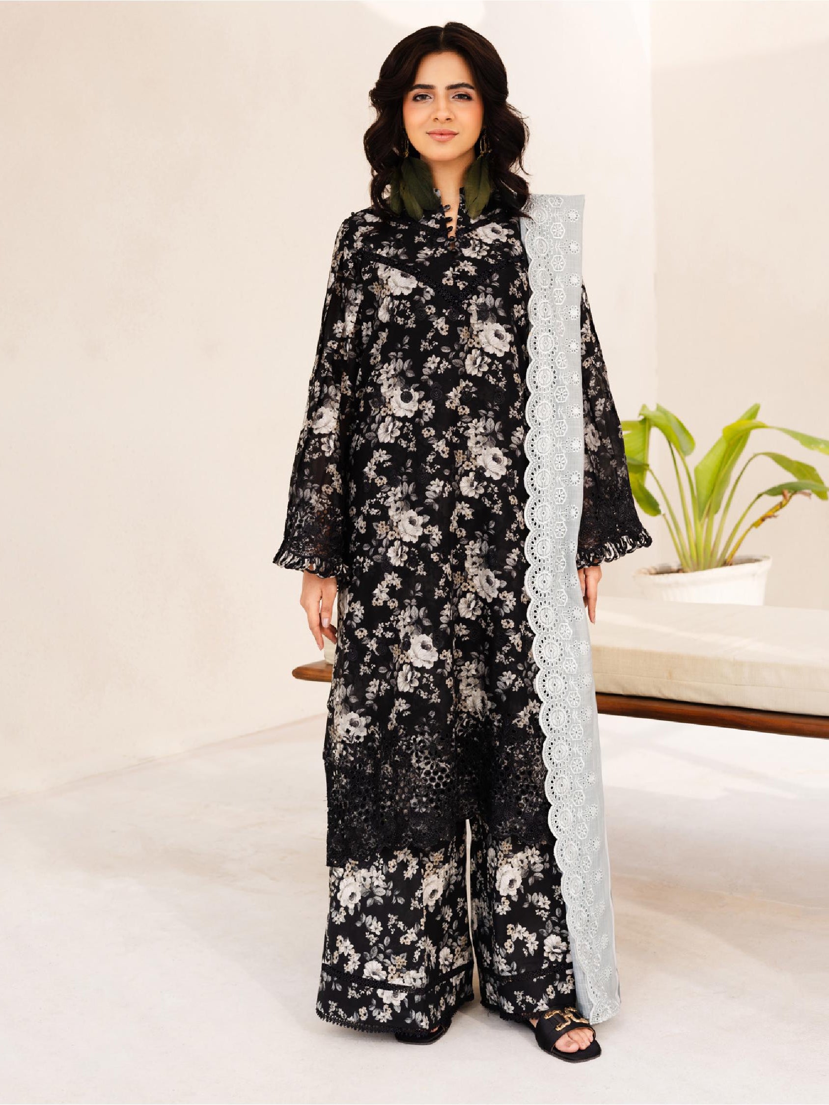 SERENA SCHIFFLI LAWN – PFF Premium Store